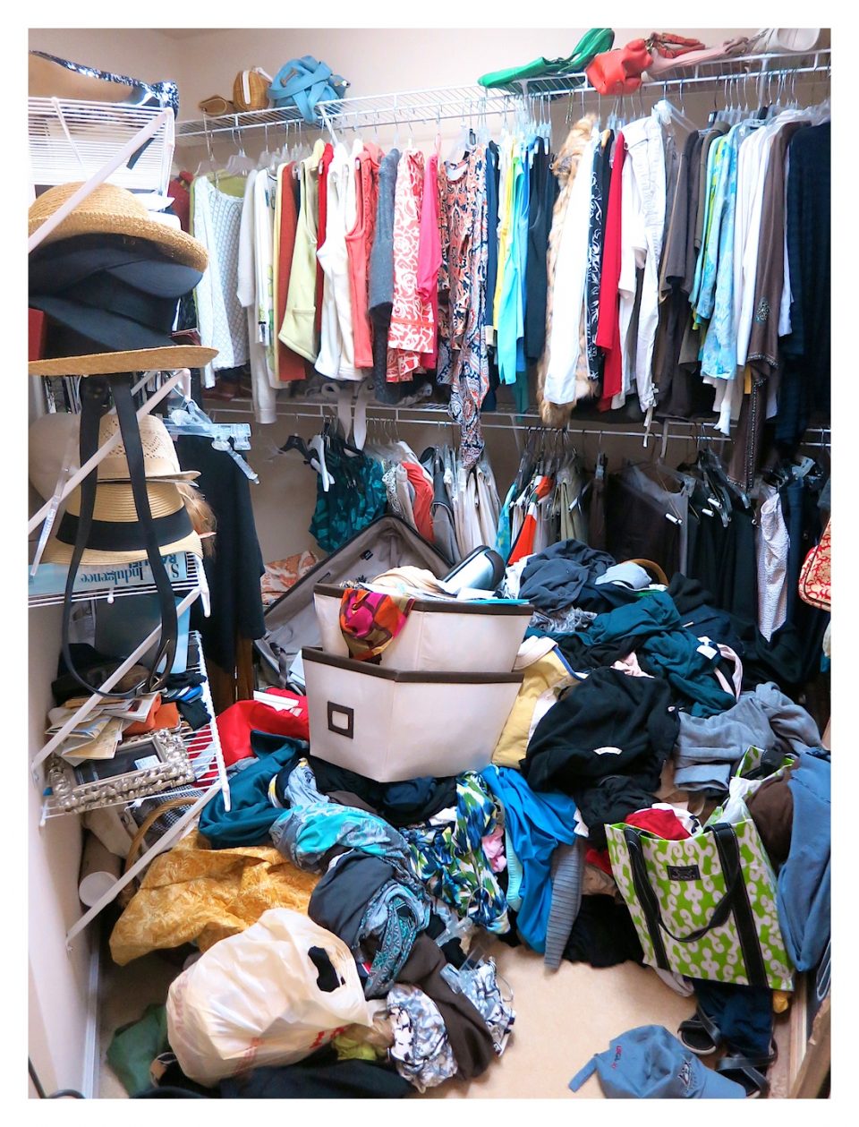 Messy Closet | Colorado Springs Functional Medicine